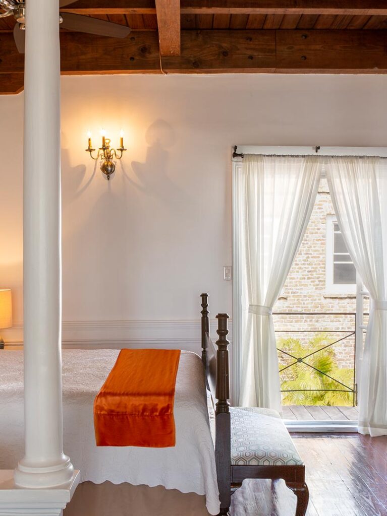 Georgian Studio | Nelsons Dockyard Hotels | Copper & Lumber