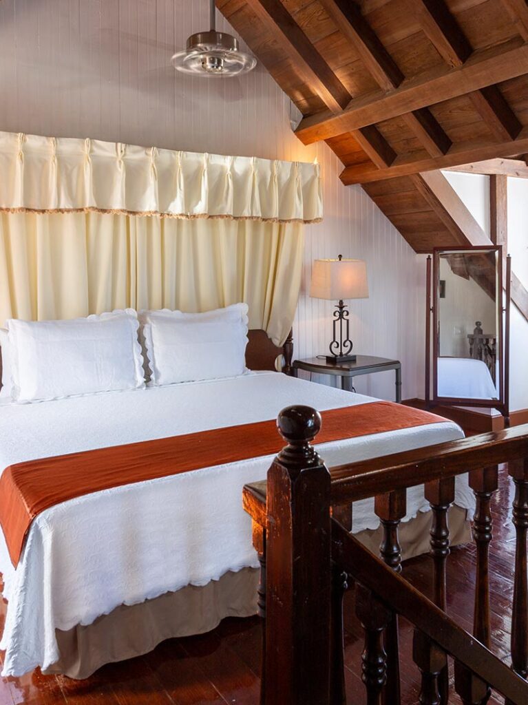 Georgian Studio | Nelsons Dockyard Hotels | Copper & Lumber