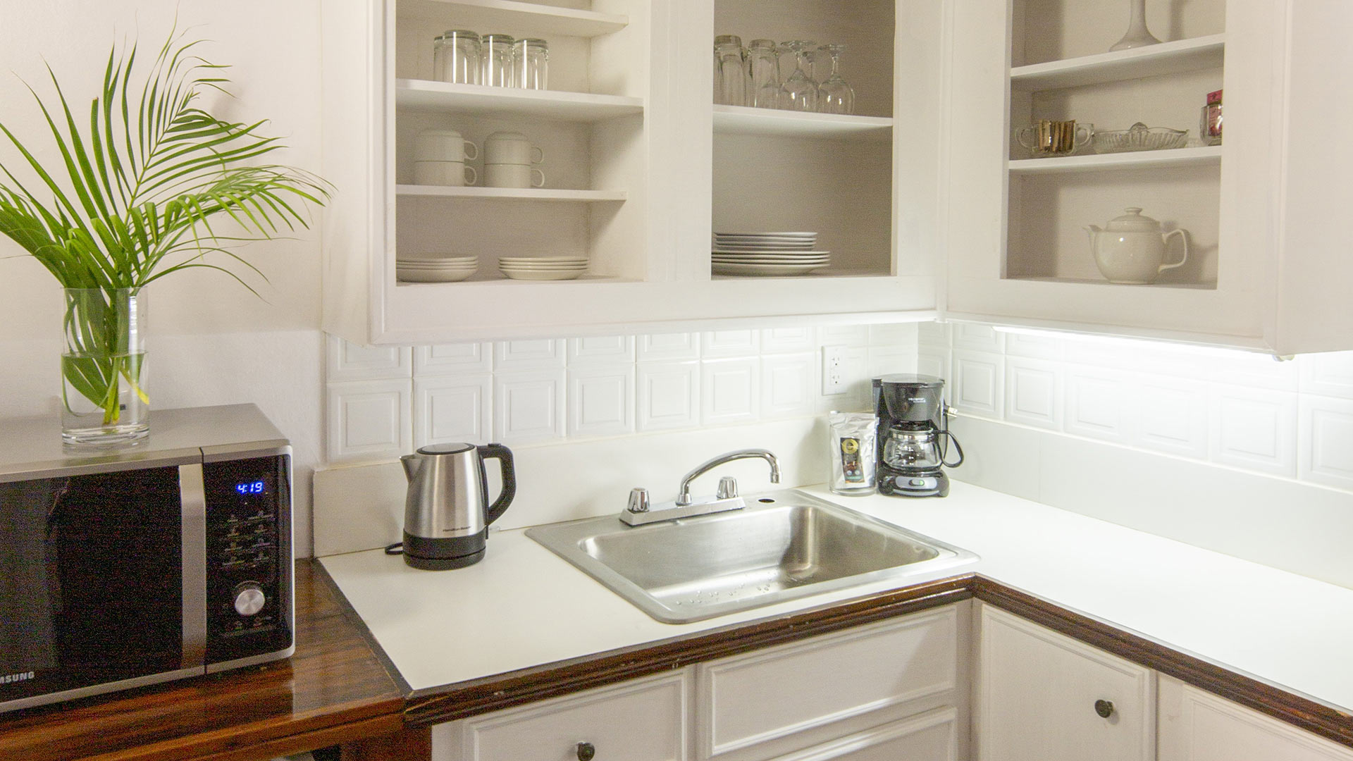 Contemporary Suite | Antigua Beach Hotels | Copper & Lumber